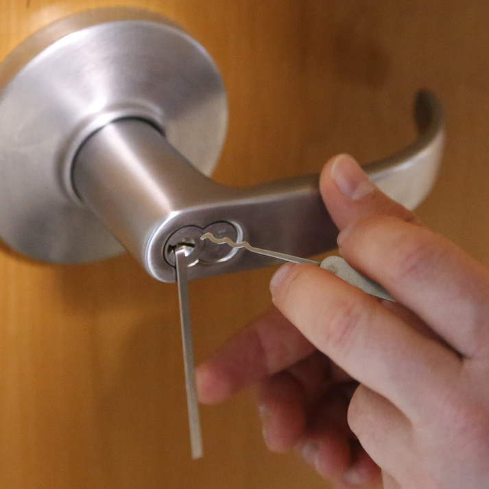 Covert Methods of Entry: Physical Penetration Testing Boot Camp – Red ...